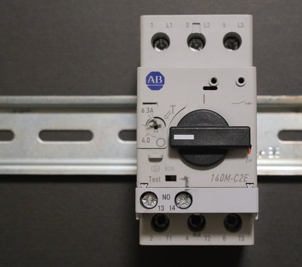 How Does a Circuit Breaker Work? - Technical Articles