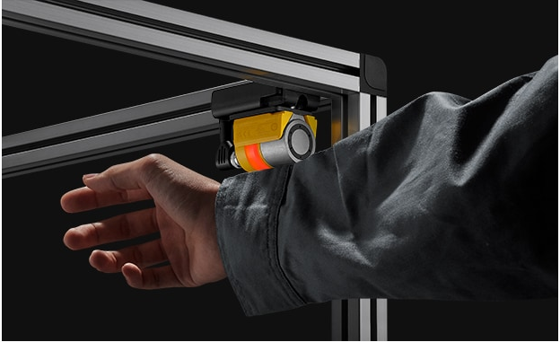 Keyence’s Electromagnetic Interlock Switch Solution for Safety Fencing ...