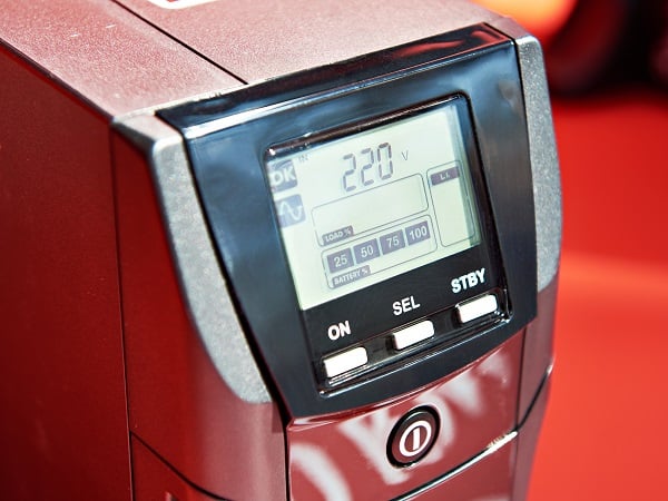 Differences between Transformer and Transformer-free UPS Designs - Technical Articles