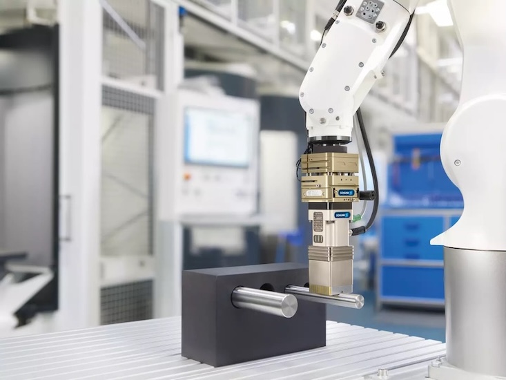 Schunk Expands Robot PLUS Portfolio with Tool Changers and Sensors - News