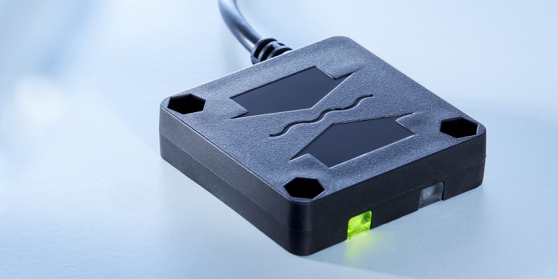 Baumer’s New Capacitive Level Sensor Unhindered by Film Adhesion - News