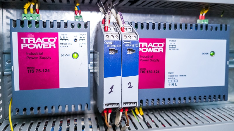 Comparing Voltage: When to Ground a Floating Power Supply - Technical ...