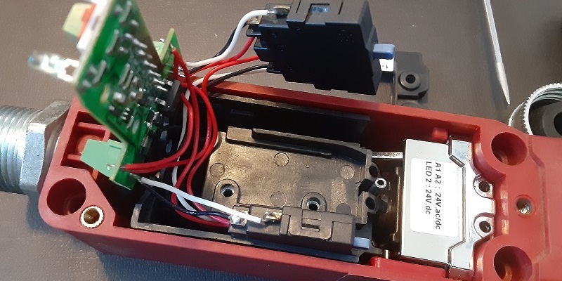 Teardown: What’s Inside a Solenoid-Controlled Safety Interlock ...