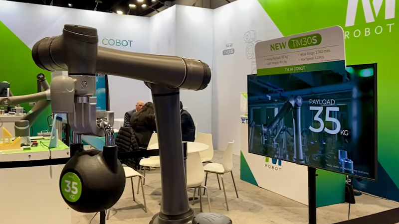 Techman Robot Launches High-Payload Cobot With Built-In AI Technology - News