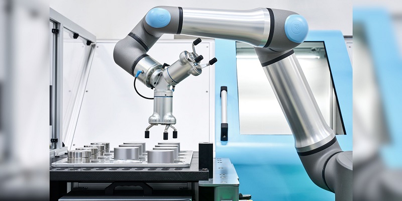 New UR30 From Universal Robots: Heavy Payload in a Compact Size - News